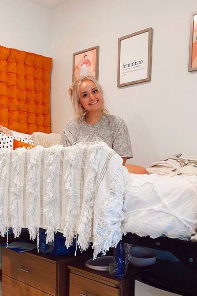 15 Genius Single Dorm Room Ideas Layout And Decor Ideas College Savvy