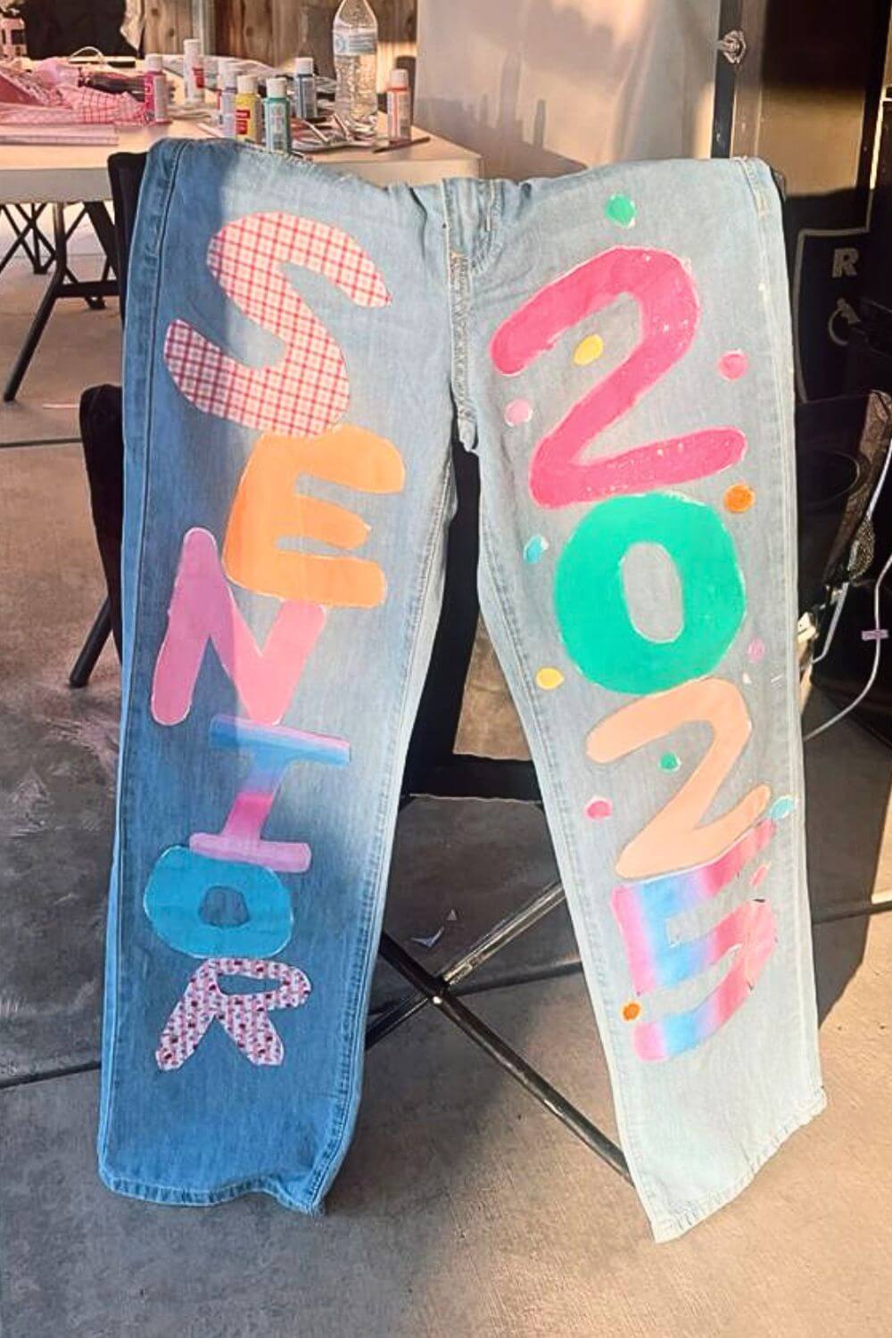 15 Cutest Senior Jeans Ideas We're Obsessing Over Right Now