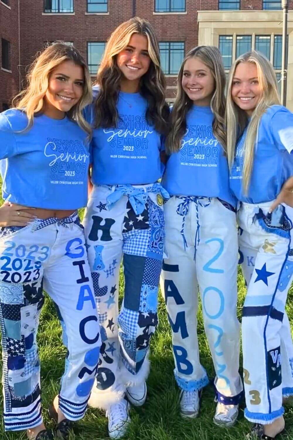 15 Cutest Senior Jeans Ideas We're Obsessing Over Right Now