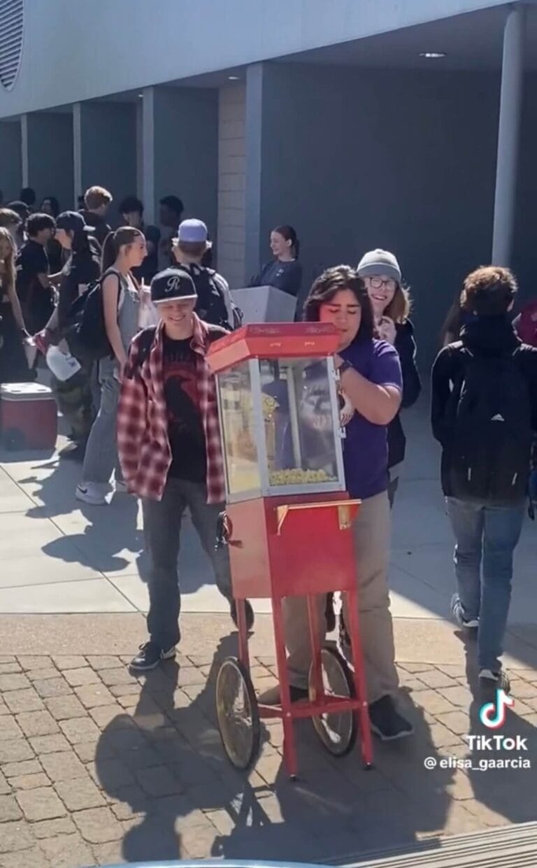 42 Hilarious Anything But A Backpack Day Ideas - College Savvy