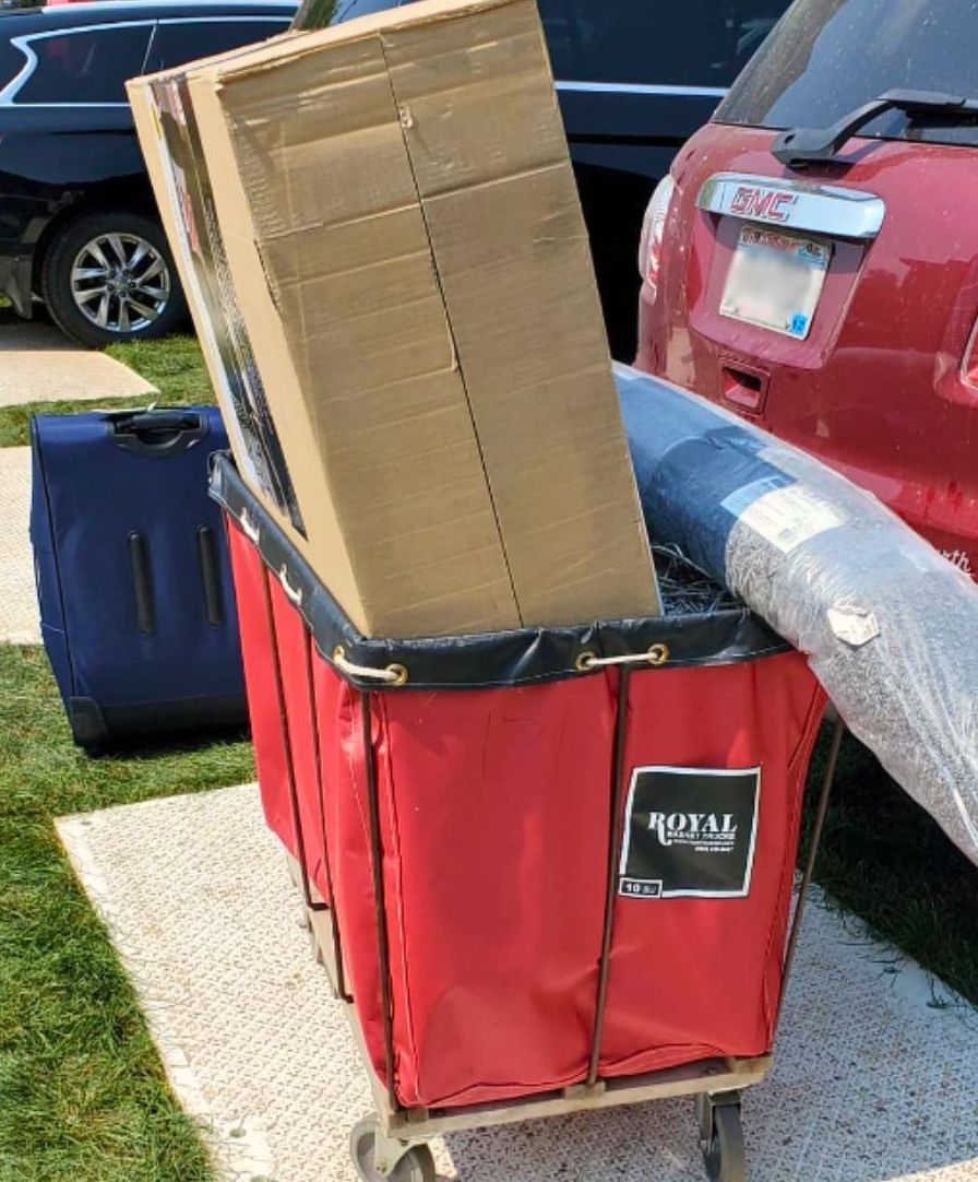 20 College Move In Day Tips Every Freshman Needs To Know