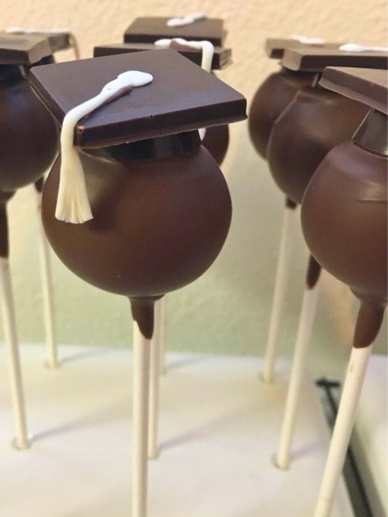15 Graduation Party Dessert Ideas That Will Impress Your Guests