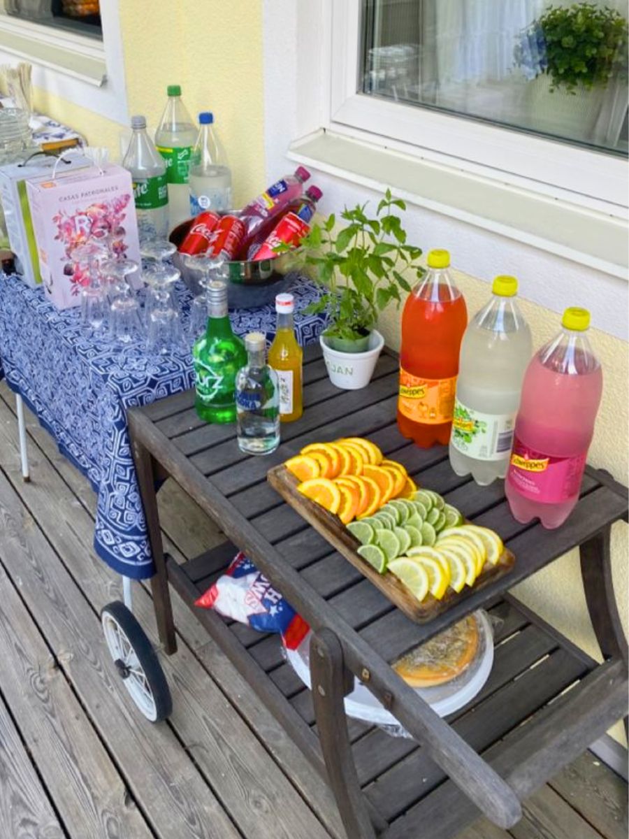 40 Insanely Fun High School Graduation Party Ideas
