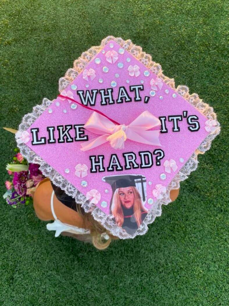 45 Clever Graduation Cap Ideas You'll Want To Recreate