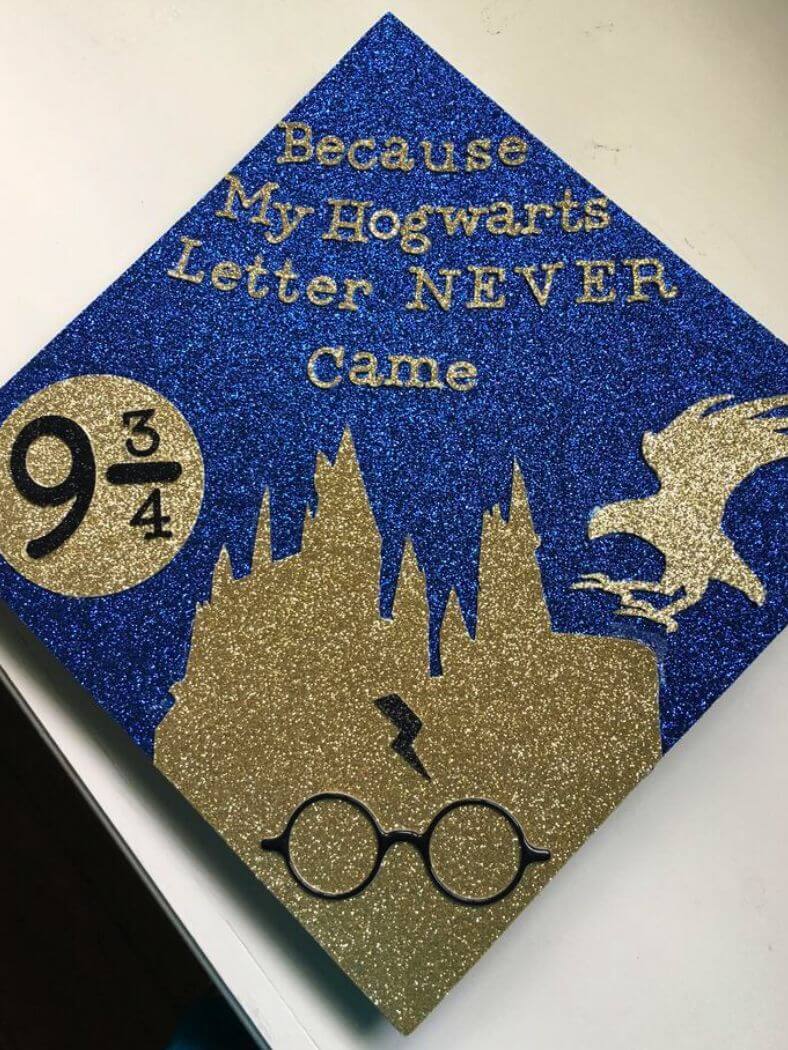 45 Clever Graduation Cap Ideas You'll Want To Recreate