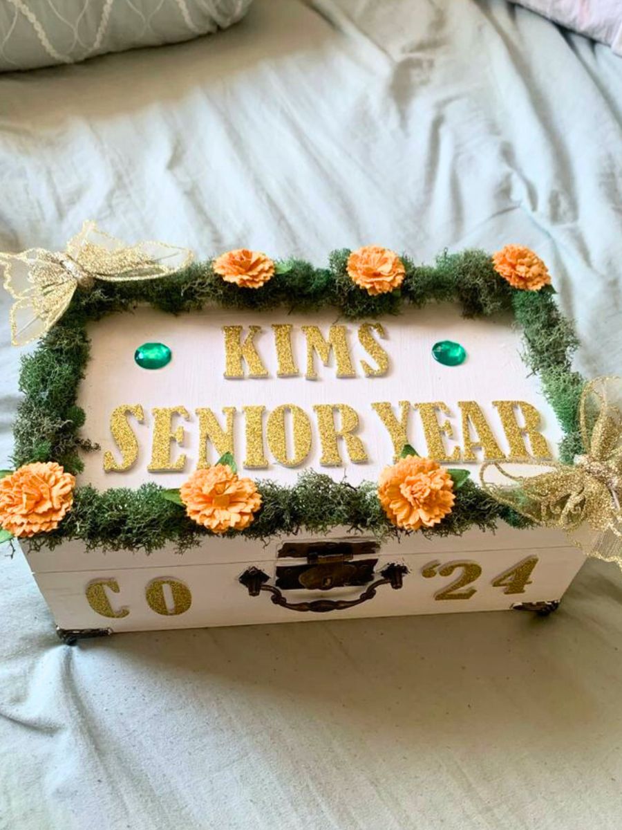 12 Creative Senior Box Ideas To Make Before The School Year Starts