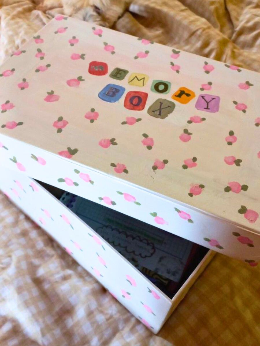 12 Creative Senior Box Ideas To Make Before The School Year Starts